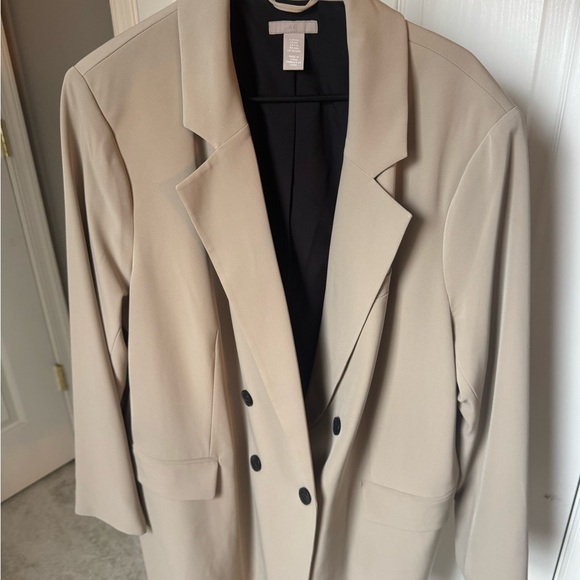 H&M | Jackets & Coats | Hm Beige Doublebreasted Coat | Poshmark